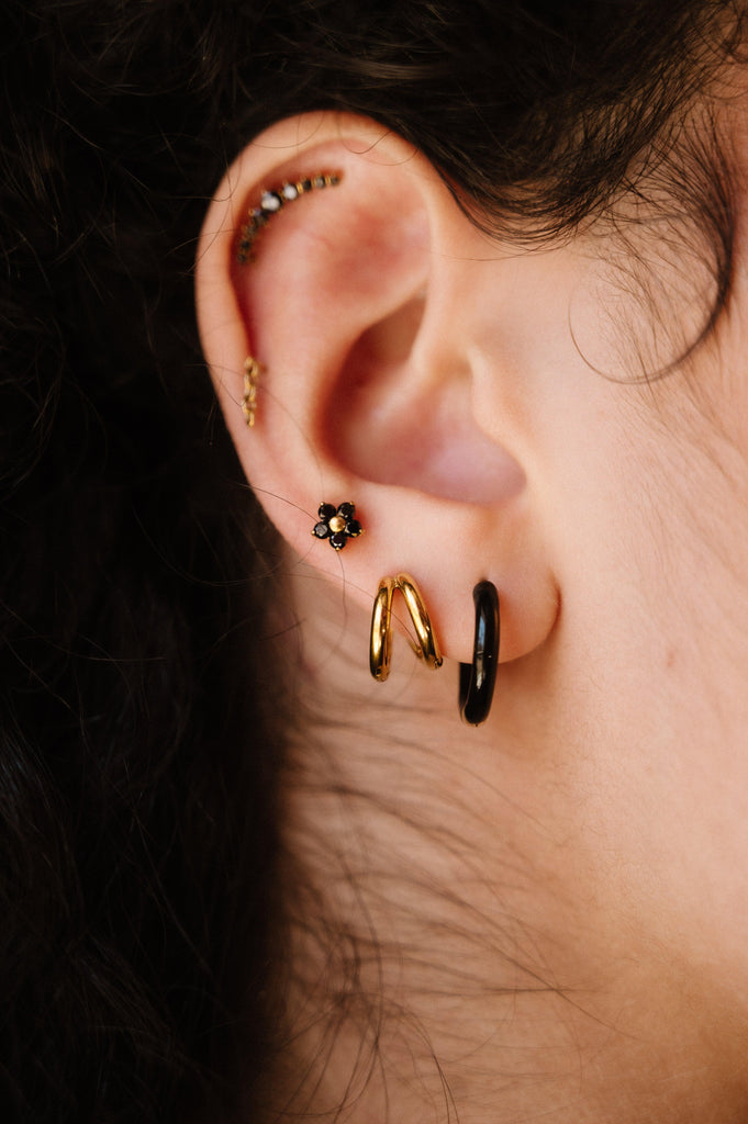 Black Dahlia Flat Back Stud | Cords Club