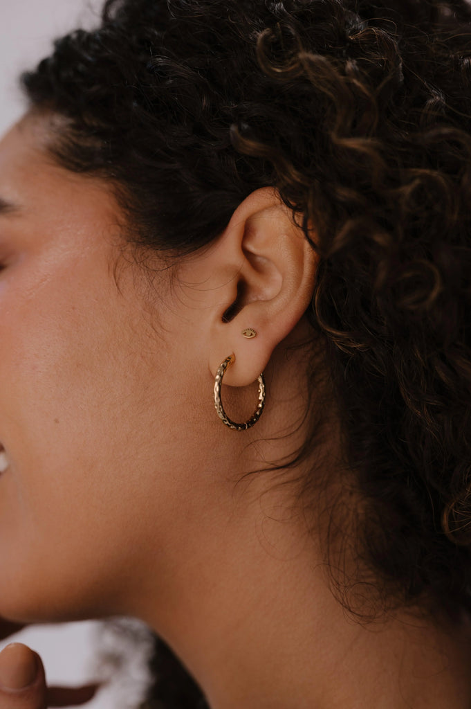 Eye Flat Back Stud | Cords Club
